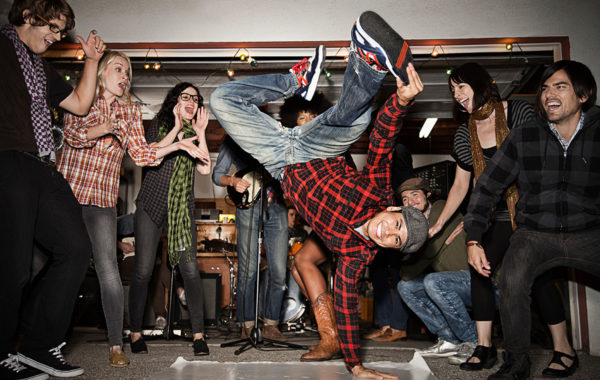 Breakdancing - Rewind TV